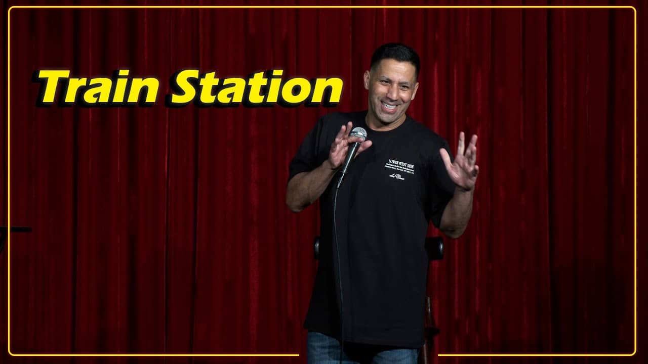 Shahar Hason - Train Station - פורטל סטנדאפיסט